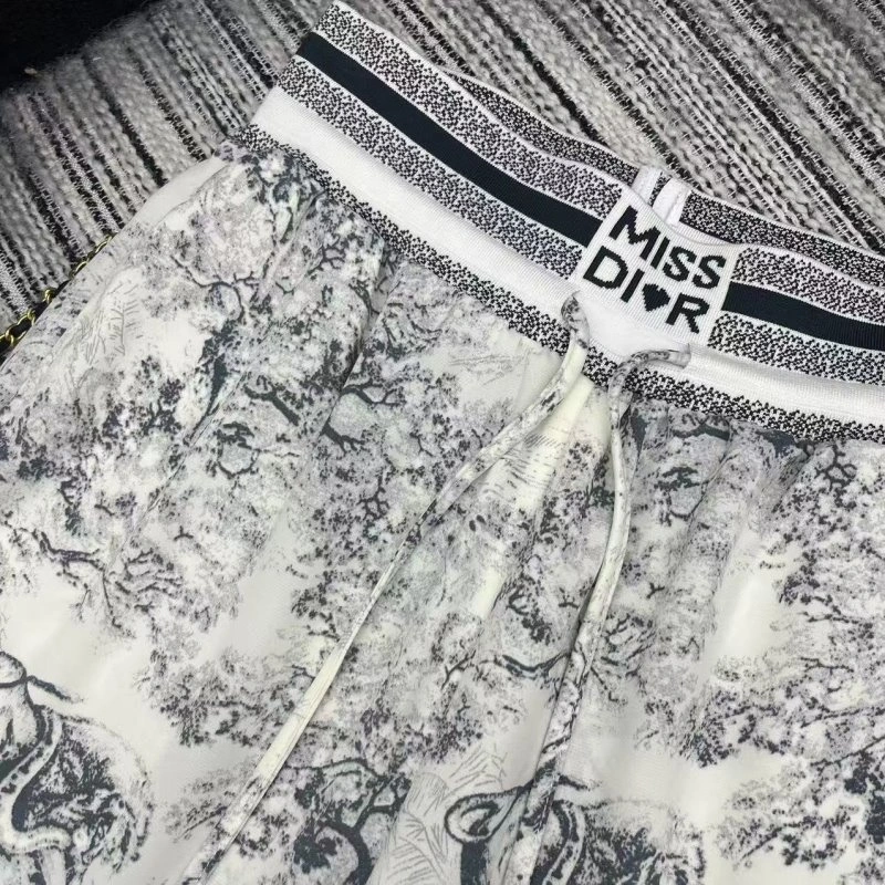 Budget-friendly Christian Dior Long Pants