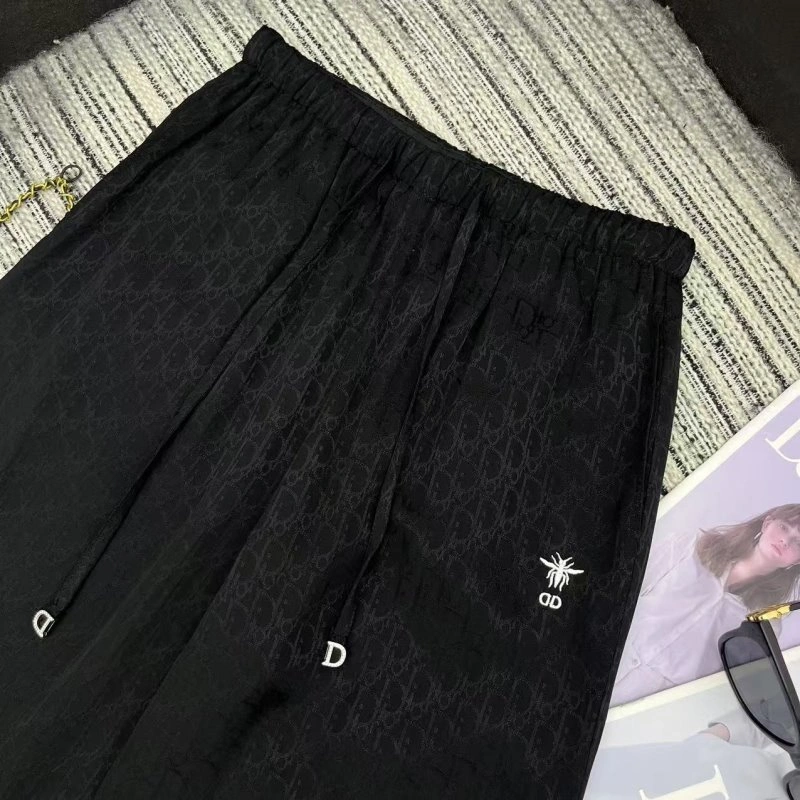 Indistinguishable Christian Dior Long Pants