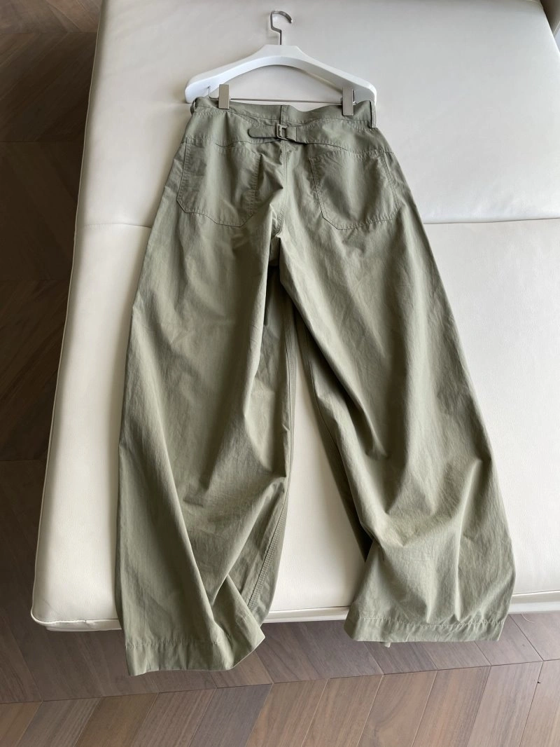 Indistinguishable Christian Dior Long Pants