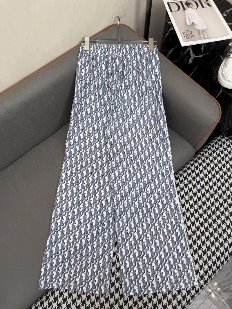 Budget-friendly Christian Dior Long Pants