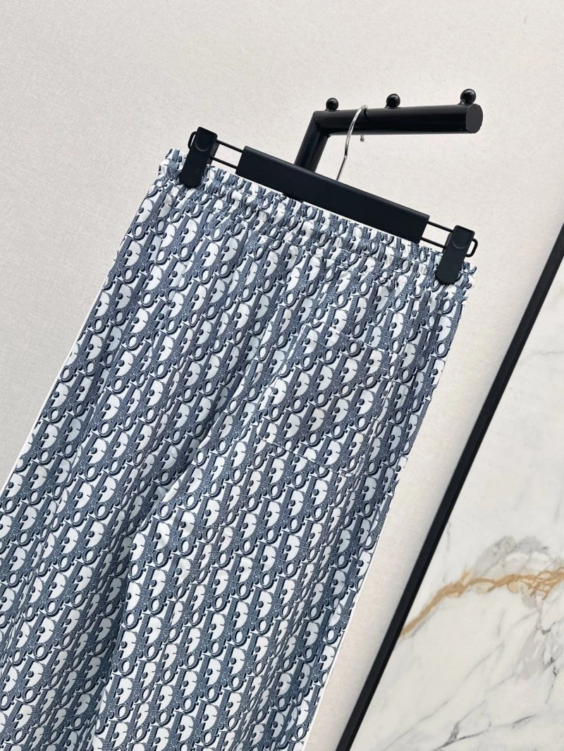 Budget-friendly Christian Dior Long Pants