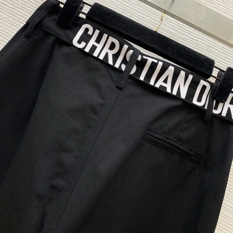 Indistinguishable Christian Dior Long Pants