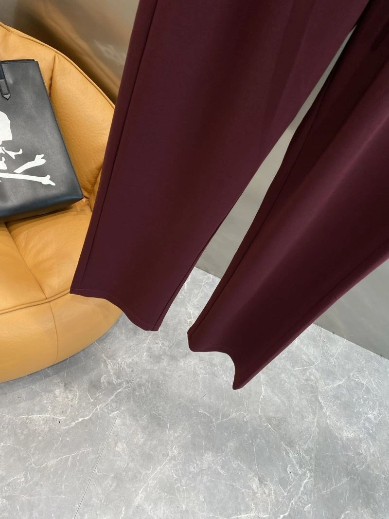 Indistinguishable Christian Dior Long Pants