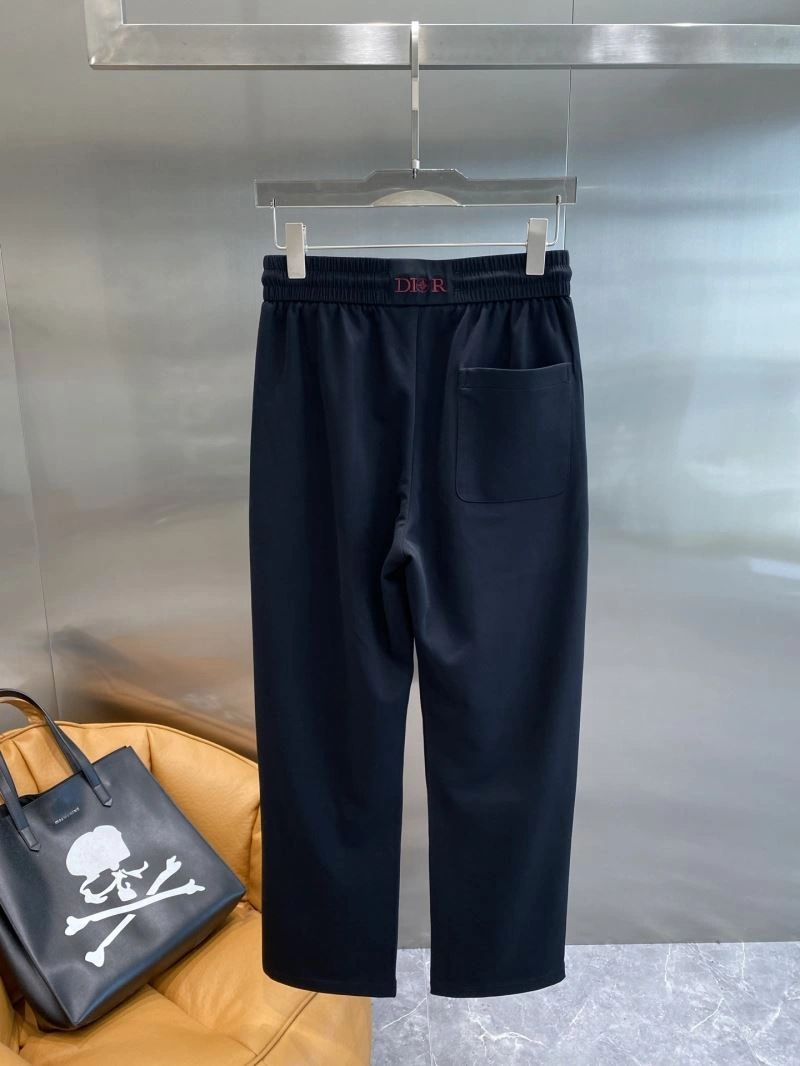 Accurate model Christian Dior Long Pants