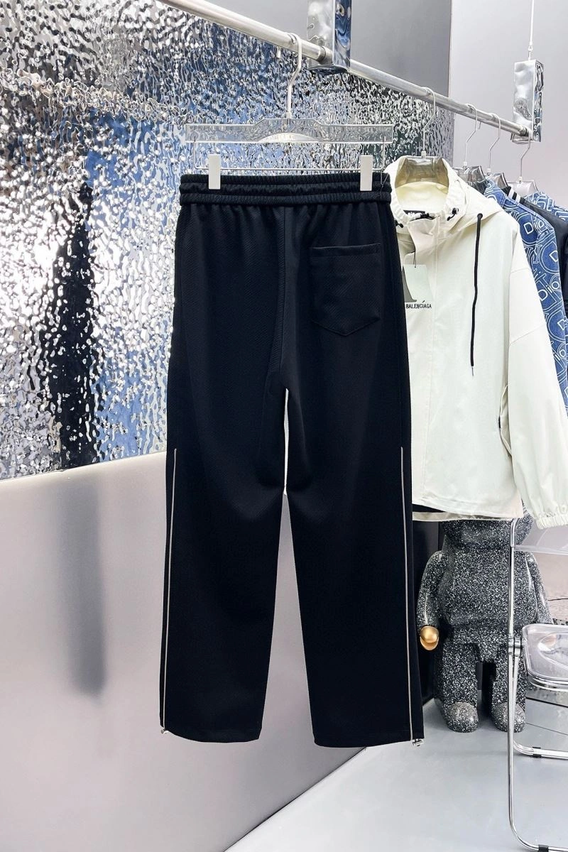 Indistinguishable Christian Dior Long Pants