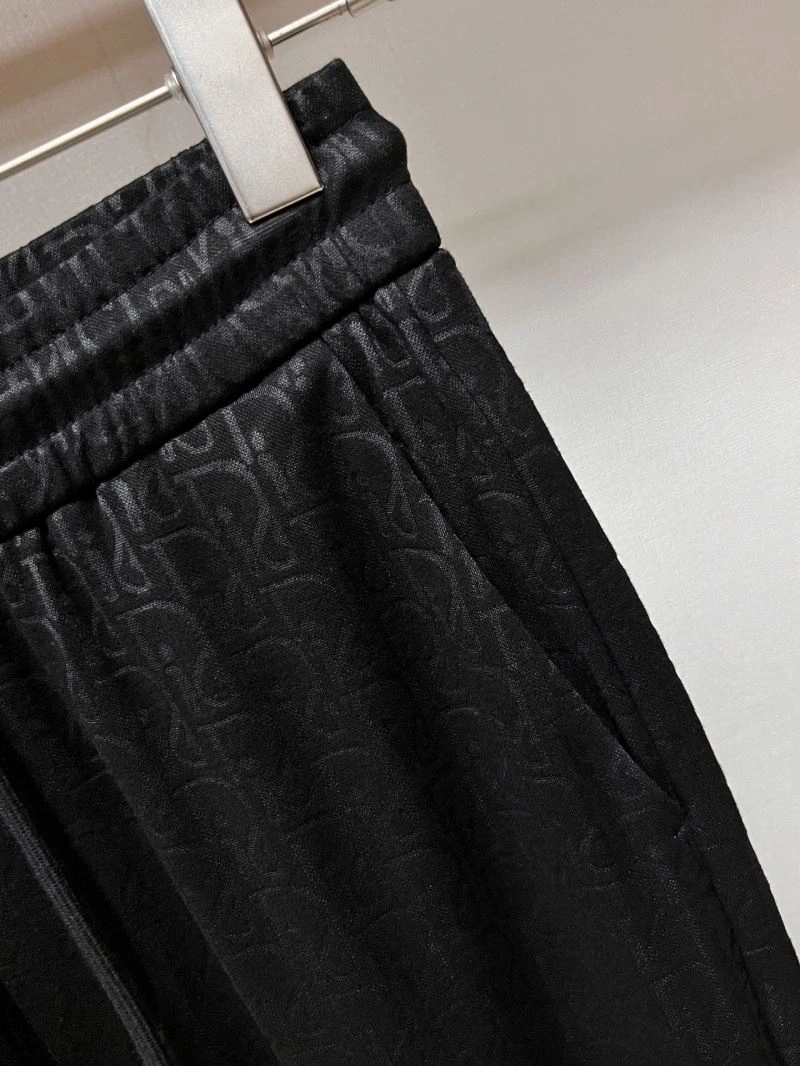 Indistinguishable Christian Dior Long Pants