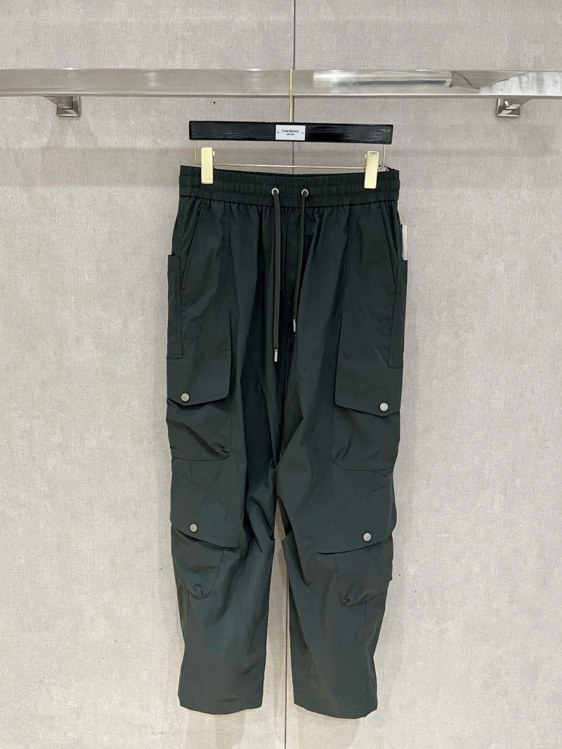 Accurate model Christian Dior Long Pants