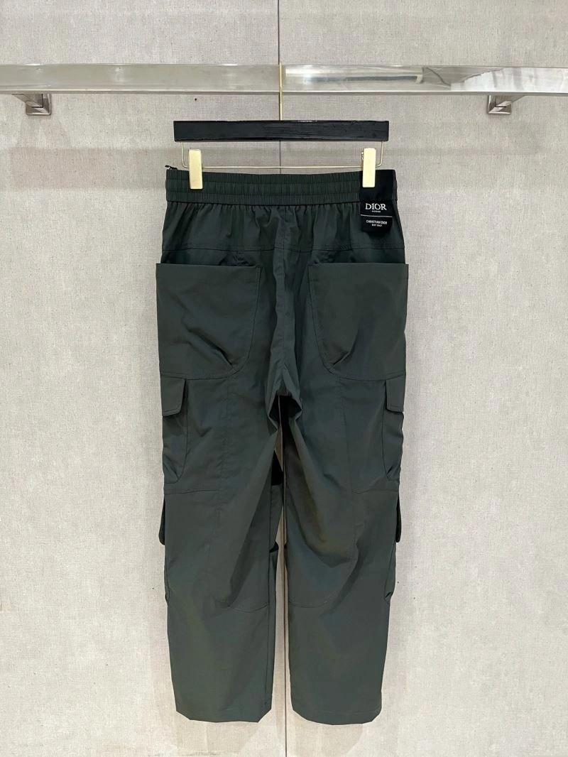 Accurate model Christian Dior Long Pants