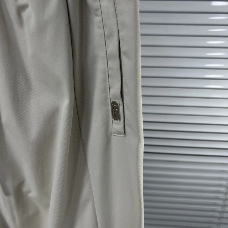 Accurate model Christian Dior Long Pants