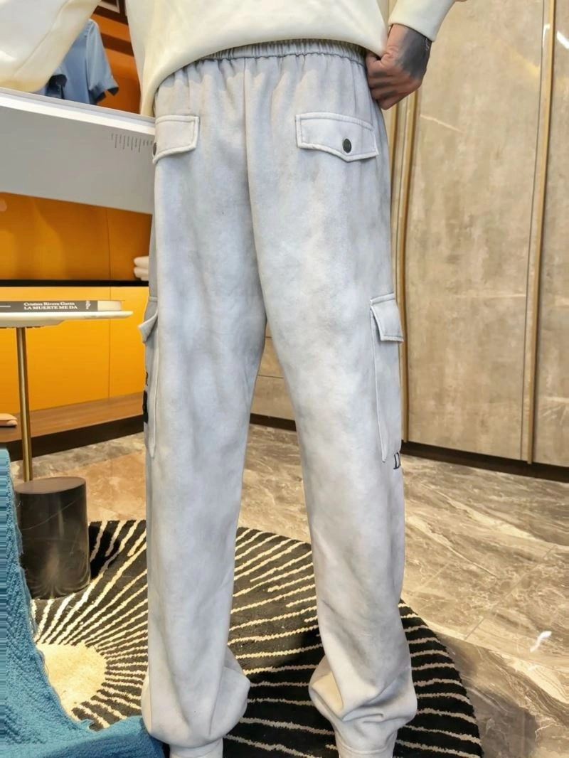 Accurate model Christian Dior Long Pants