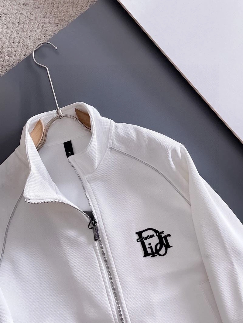 Accurate model Christian Dior Long Suits