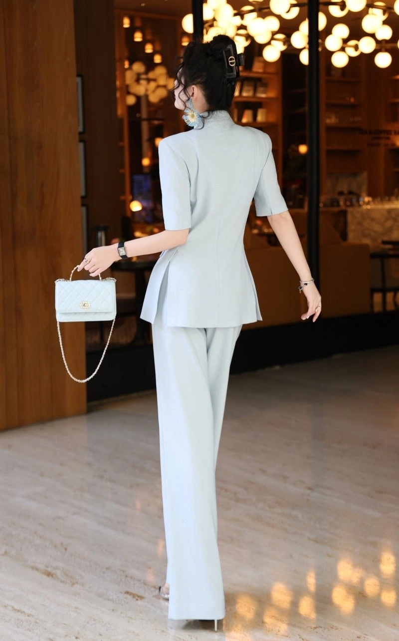 Accurate model Christian Dior Long Suits