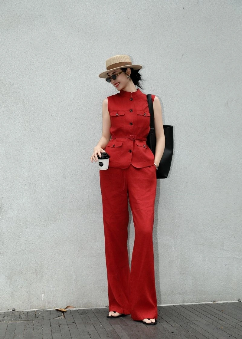 Accurate model Christian Dior Long Suits