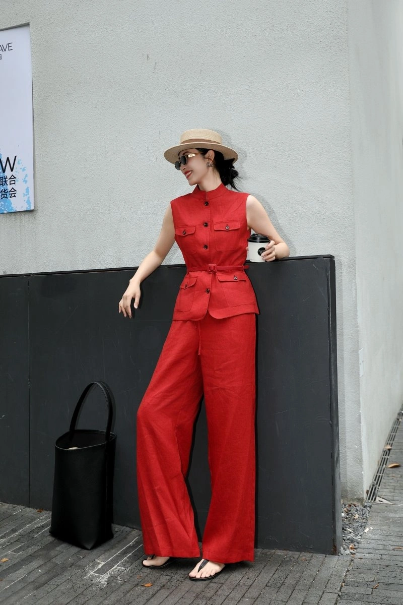Accurate model Christian Dior Long Suits