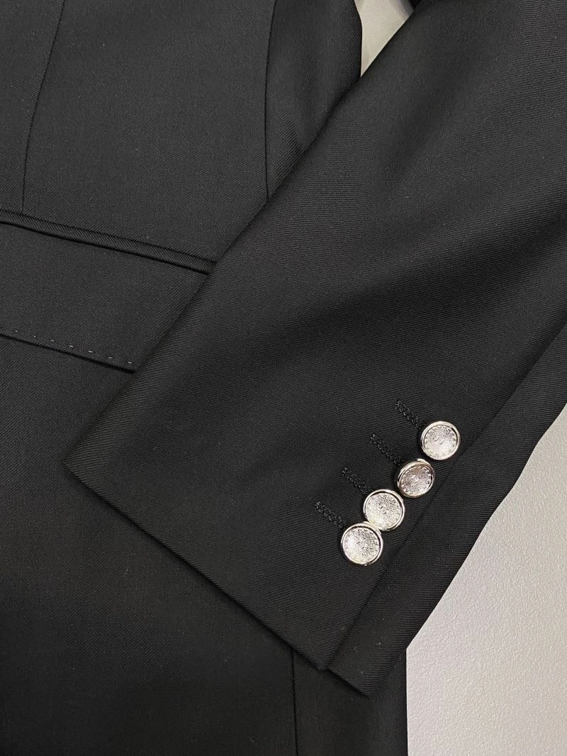 Top match Christian Dior Long Suits