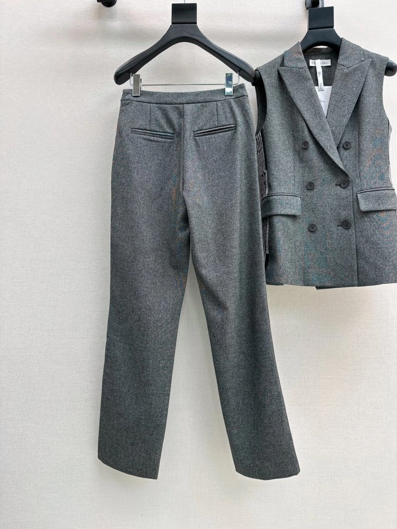 Top match Christian Dior Long Suits