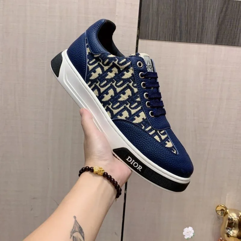 Accurate model Christian Dior Low Shoes