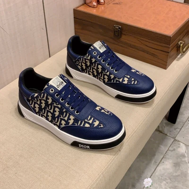 Accurate model Christian Dior Low Shoes