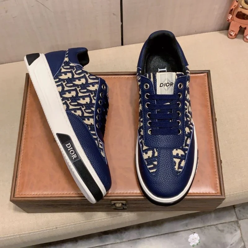 Accurate model Christian Dior Low Shoes