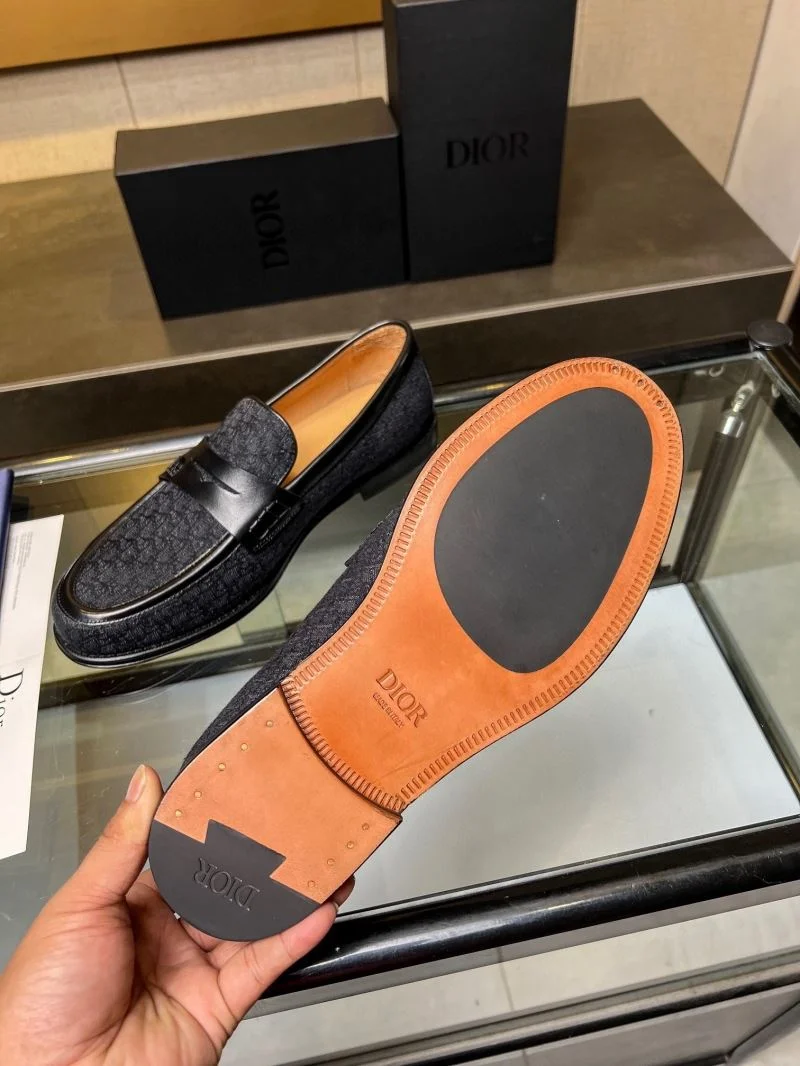 Value-priced Christian Dior Low Shoes