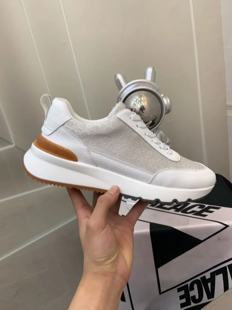 Bargain Christian Dior Low Shoes
