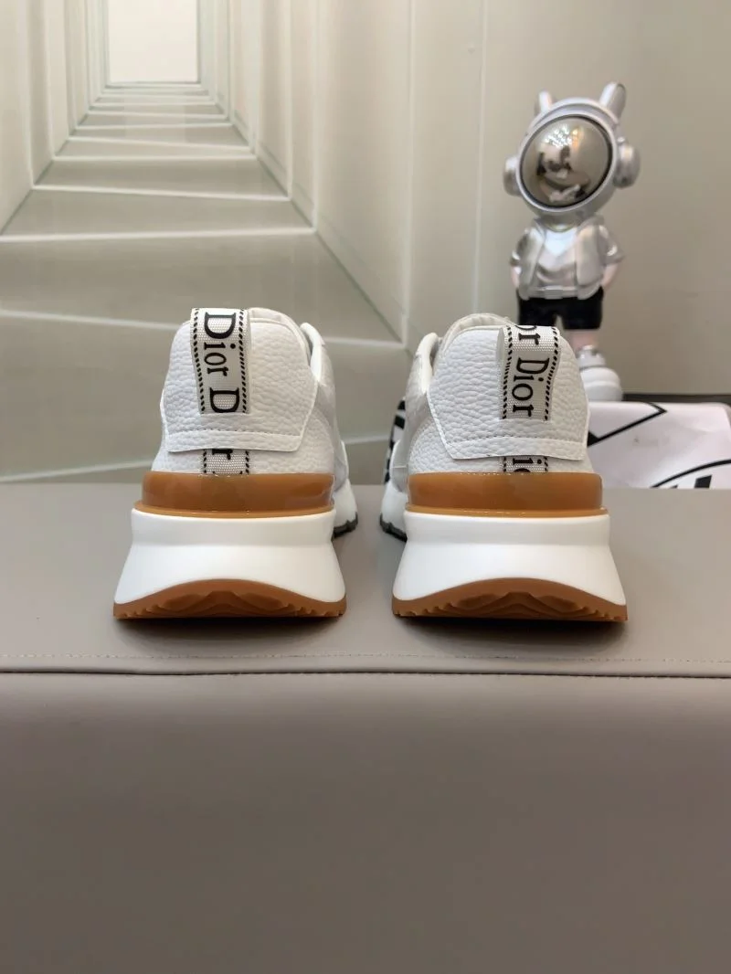 Bargain Christian Dior Low Shoes