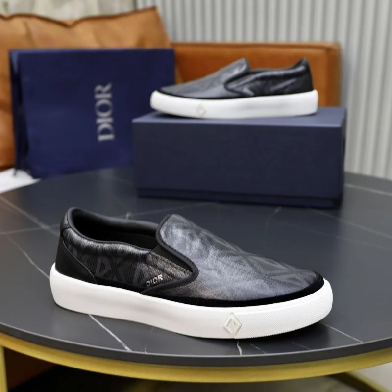 Bargain Christian Dior Low Shoes