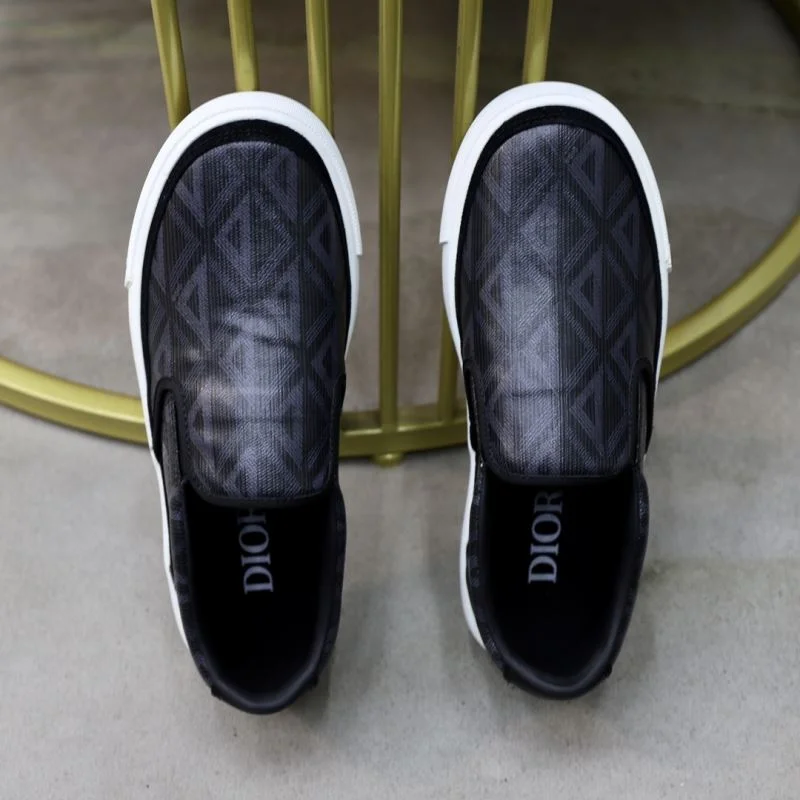 Bargain Christian Dior Low Shoes