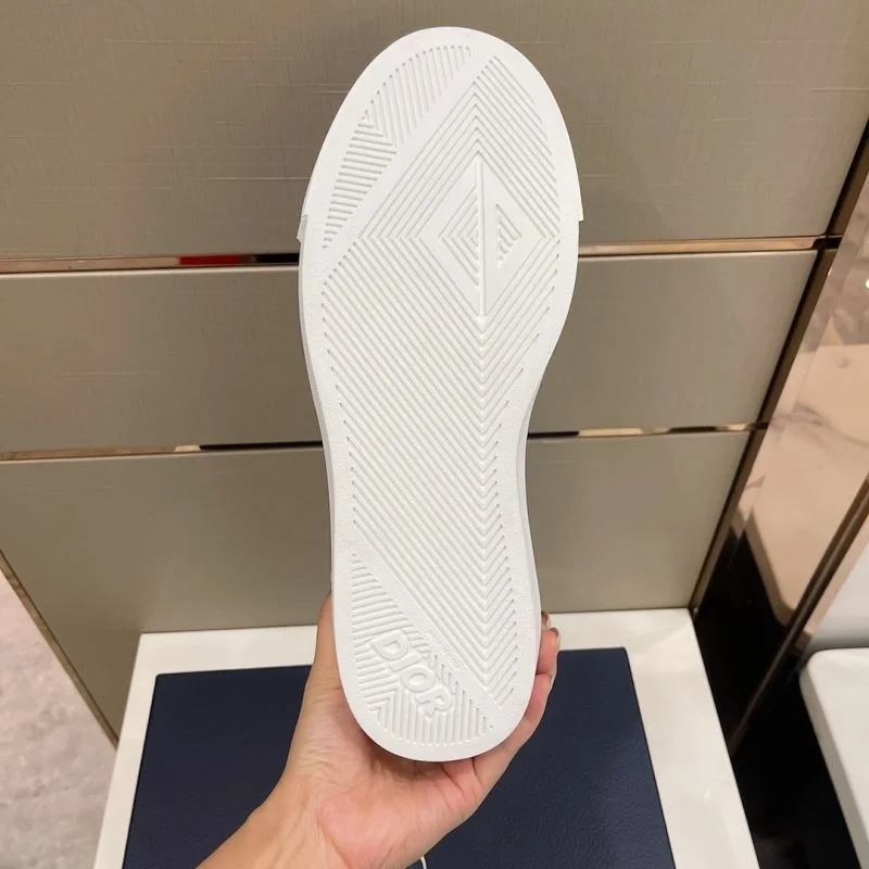 Factory-made Christian Dior Low Shoes