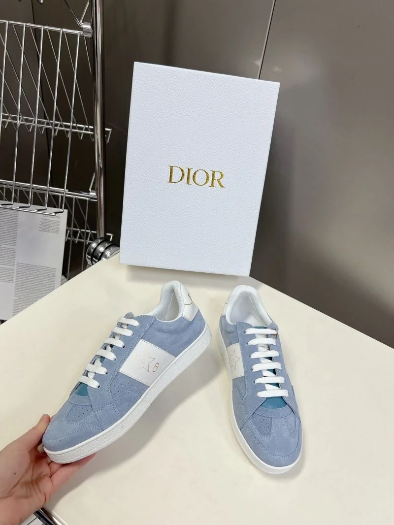 Accurate model Christian Dior Low Shoes