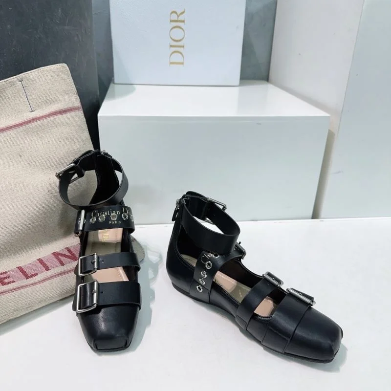Bargain Christian Dior Low Shoes