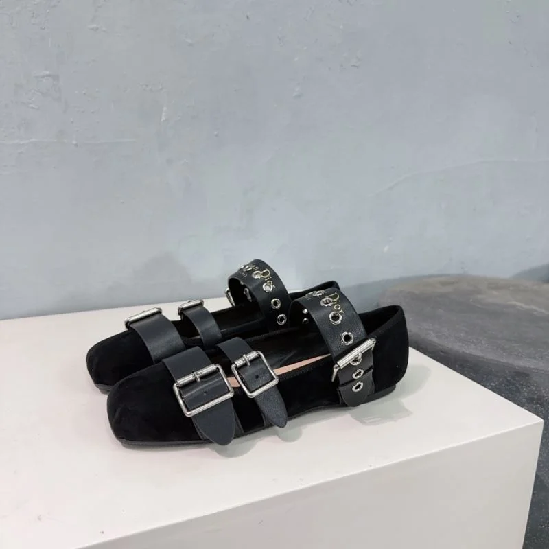 Reasonably priced Christian Dior Low Shoes