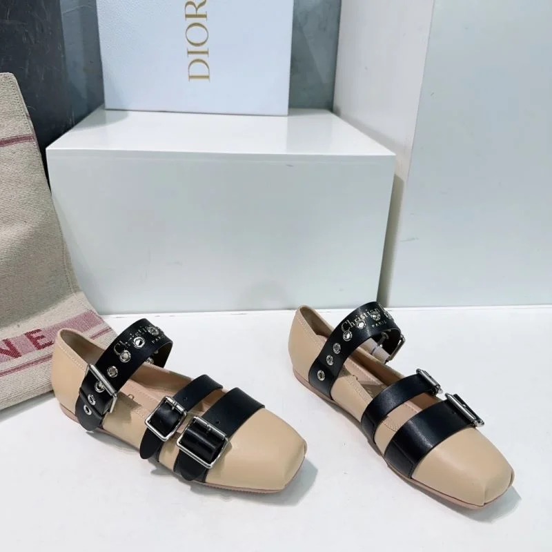 Bargain Christian Dior Low Shoes