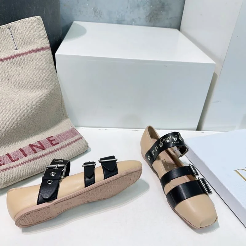 Bargain Christian Dior Low Shoes