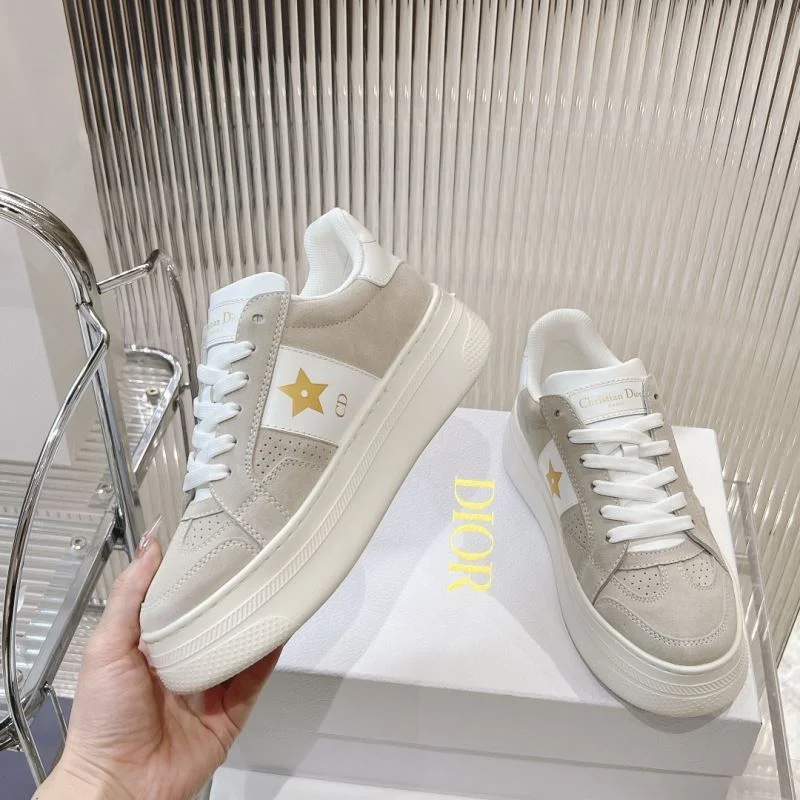 Accurate model Christian Dior Low Shoes