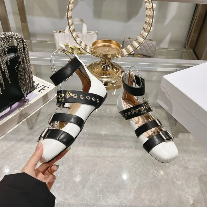 Inexpensive Christian Dior Low Shoes