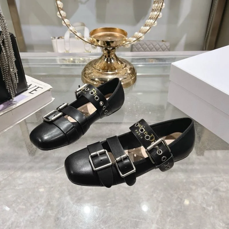 Reasonably priced Christian Dior Low Shoes