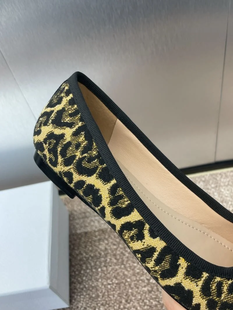Indistinguishable Christian Dior Low Shoes