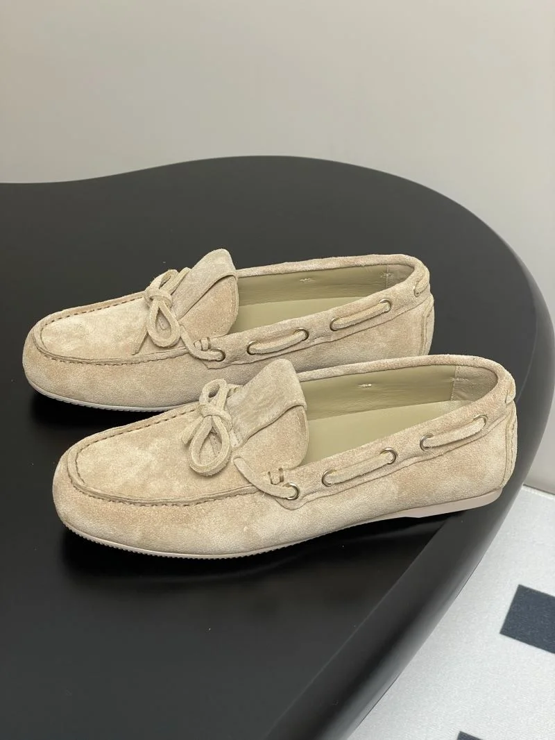 Value-priced Christian Dior Low Shoes