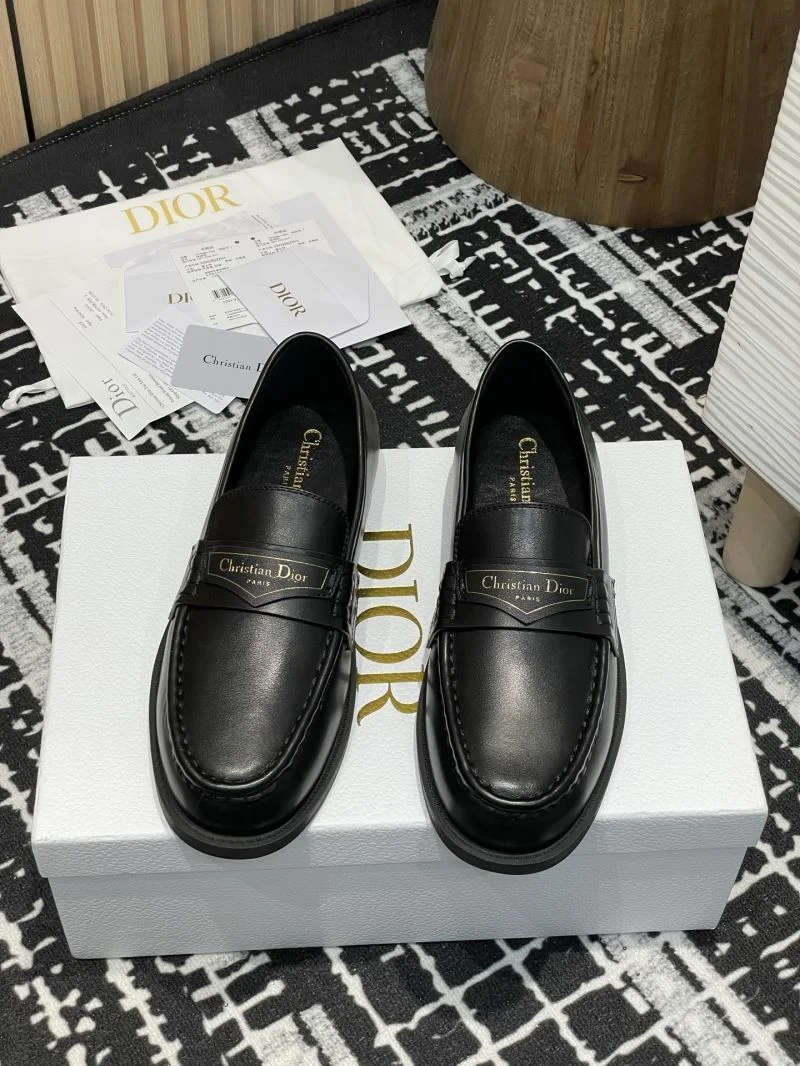 Inexpensive Christian Dior Low Shoes