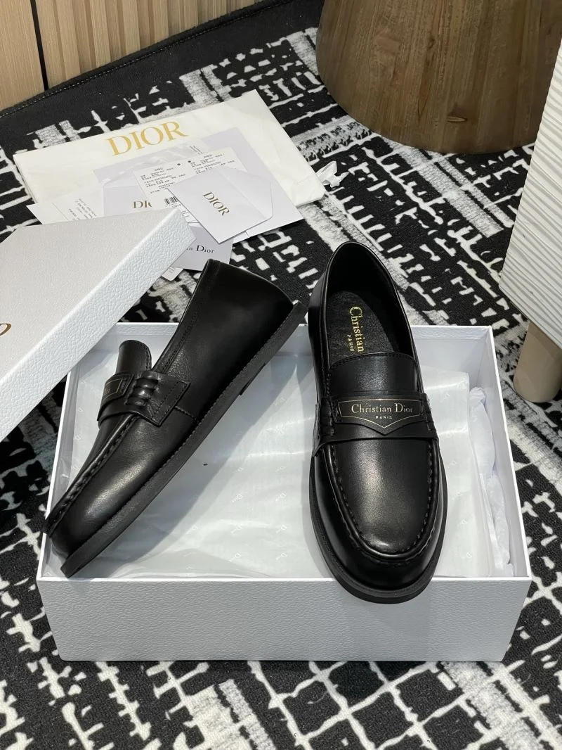 Inexpensive Christian Dior Low Shoes