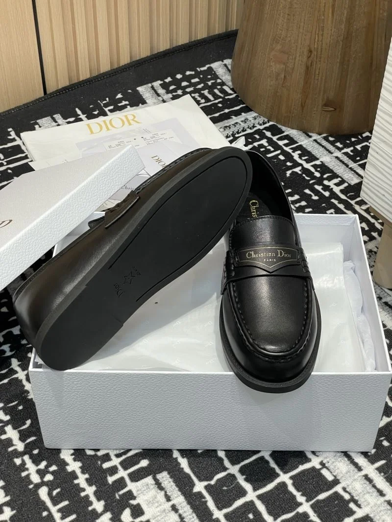 Inexpensive Christian Dior Low Shoes