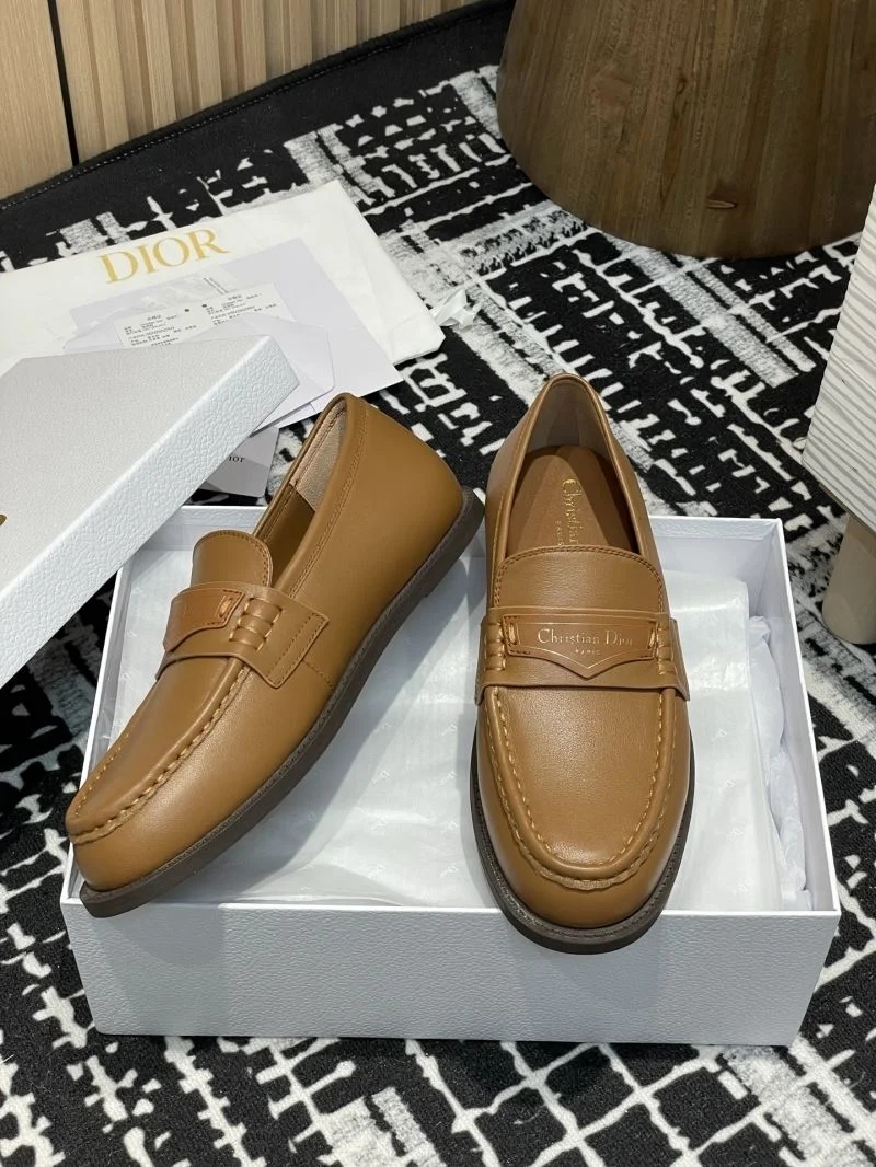 Top match Christian Dior Low Shoes