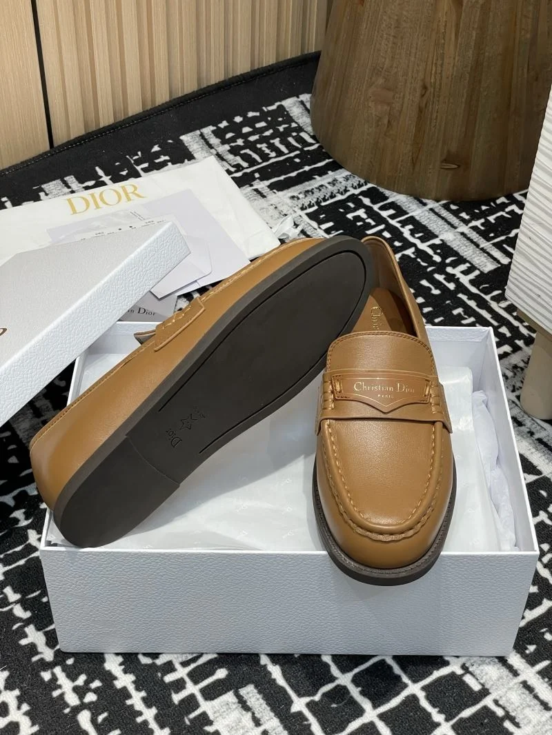 Top match Christian Dior Low Shoes