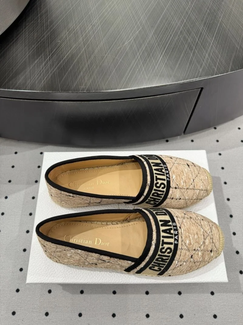 Inexpensive Christian Dior Low Shoes