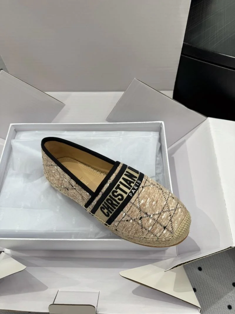 Inexpensive Christian Dior Low Shoes