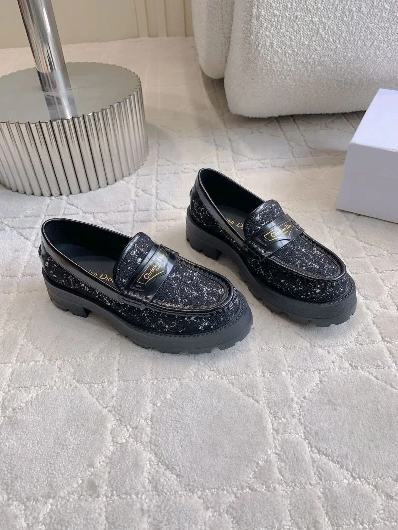 Bargain Christian Dior Low Shoes