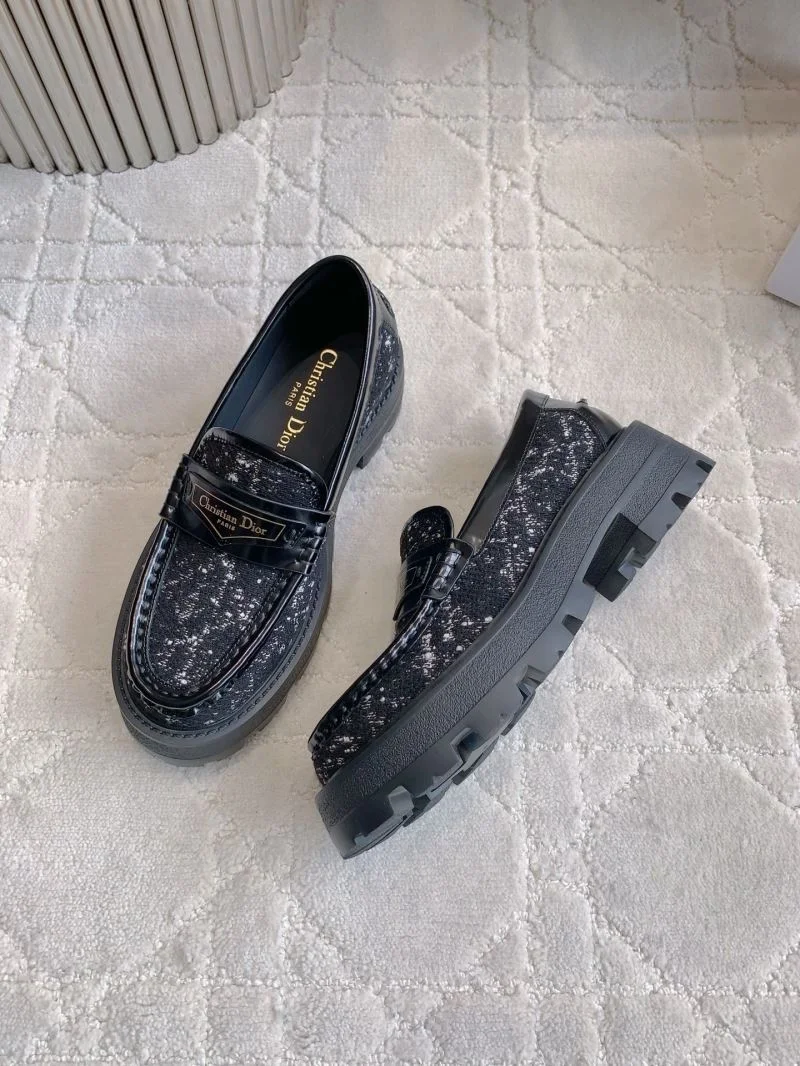Bargain Christian Dior Low Shoes