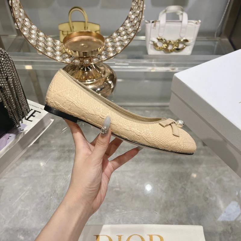 Factory-made Christian Dior Low Shoes