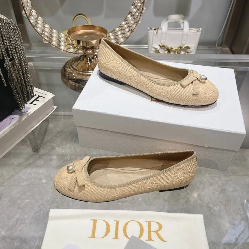 Factory-made Christian Dior Low Shoes